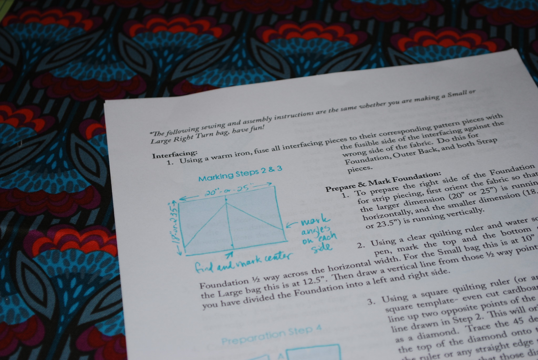 Purse Palooza :: Pattern Review : Anna Maria Horner Right Turn Bag ...