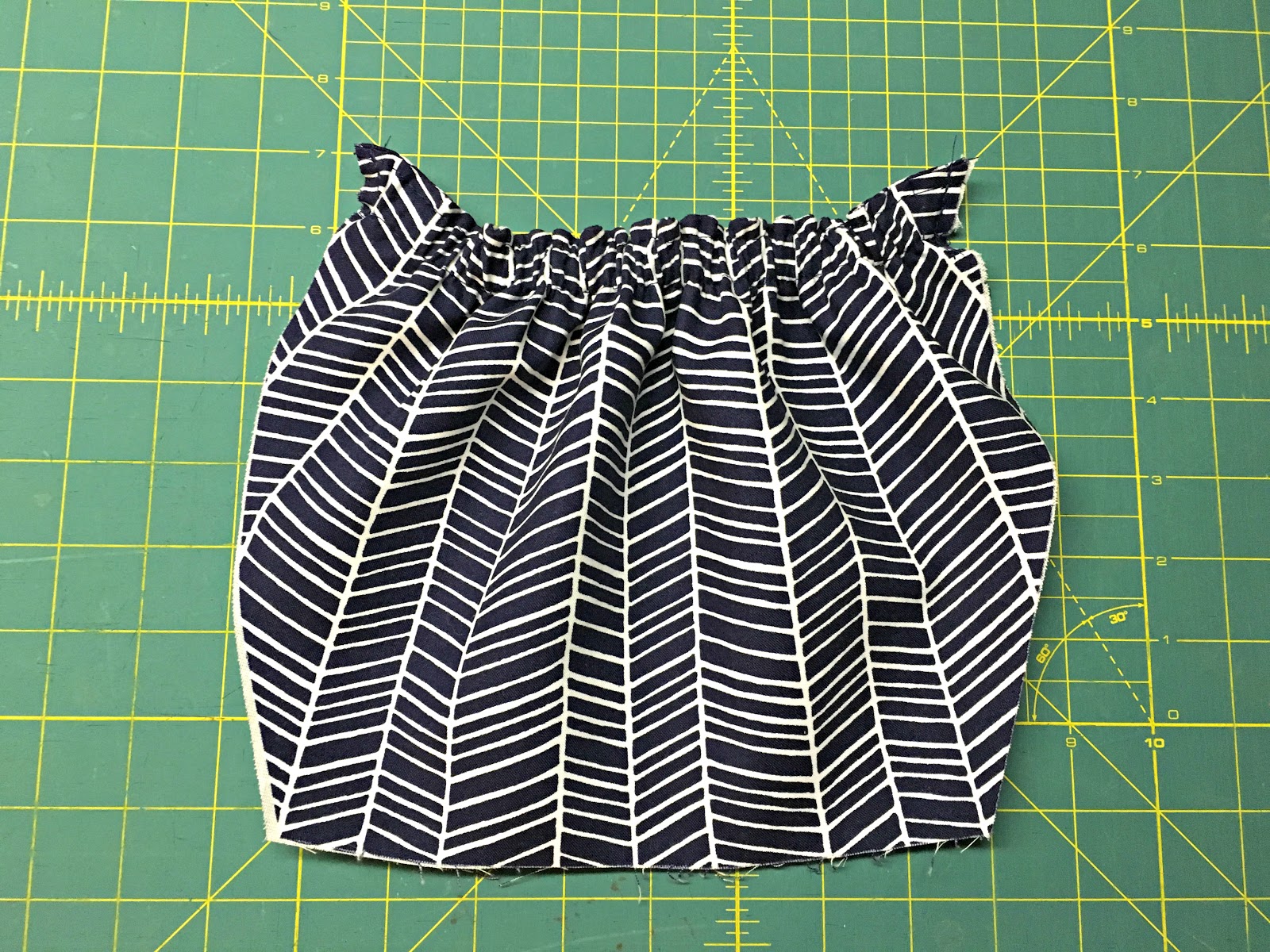 Pattern Hack - Lilium Laptop Bag - Sew Sweetness