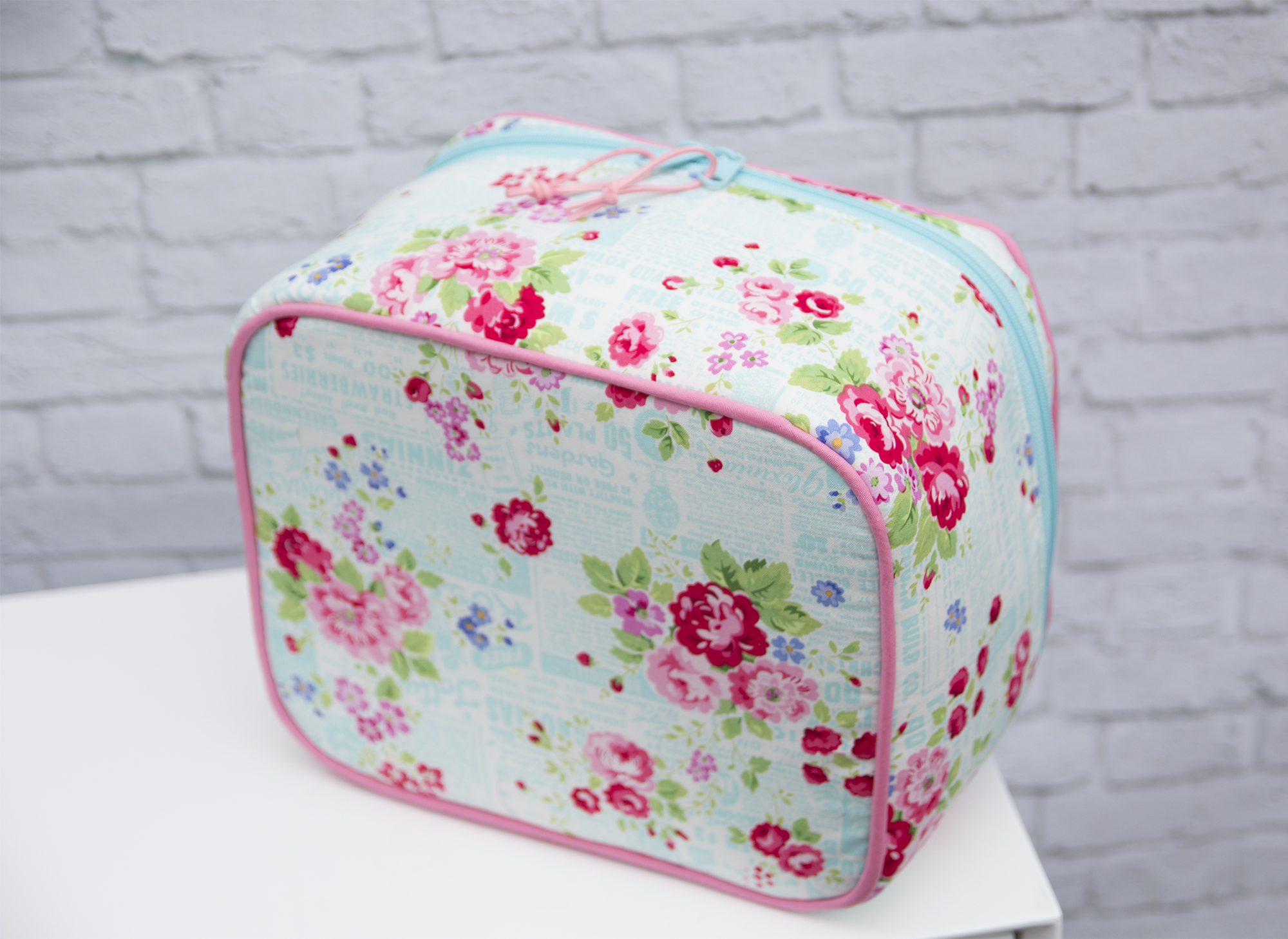 Video Available: Crimson and Clover Train Cases - Sew Sweetness