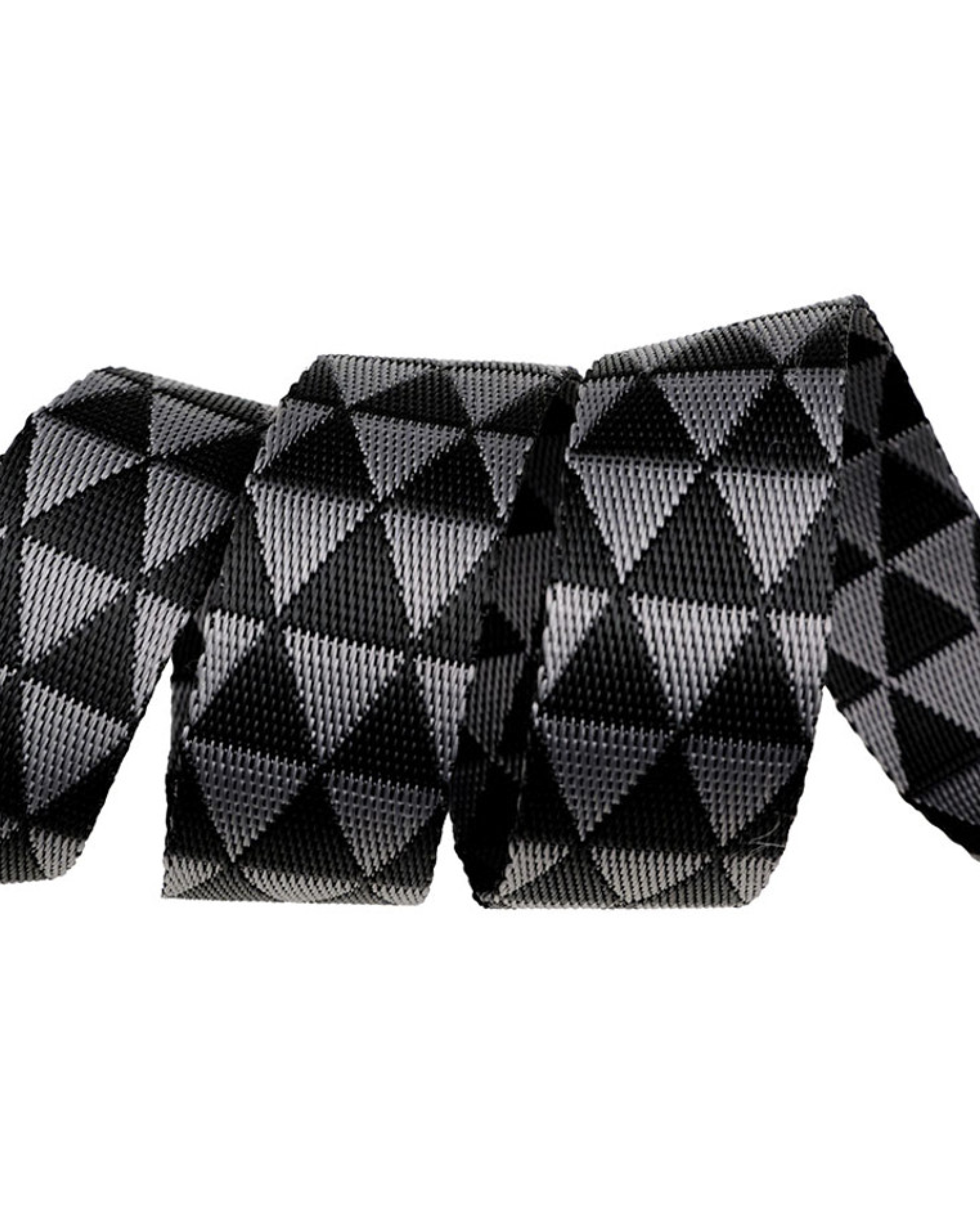 1-1/2" Webbing - Black Triangles - Sew Sweetness